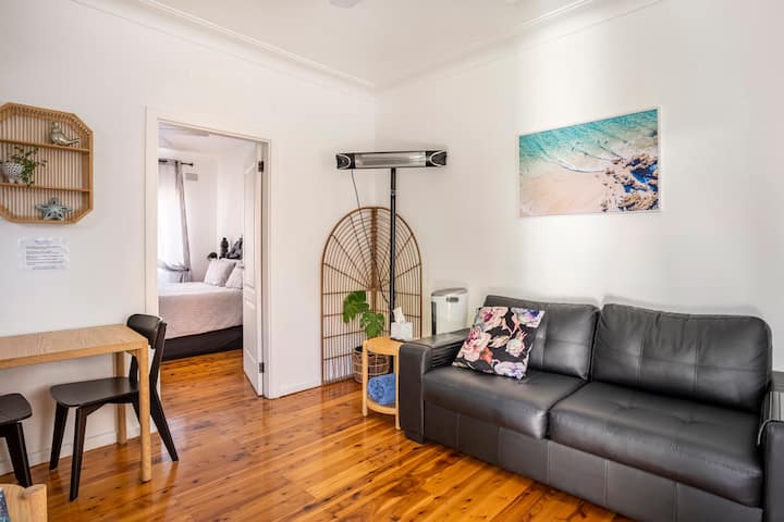 #3 “Conti Beach Oasis” 1 Bedroom Ground Floor Unit - Wollongong
