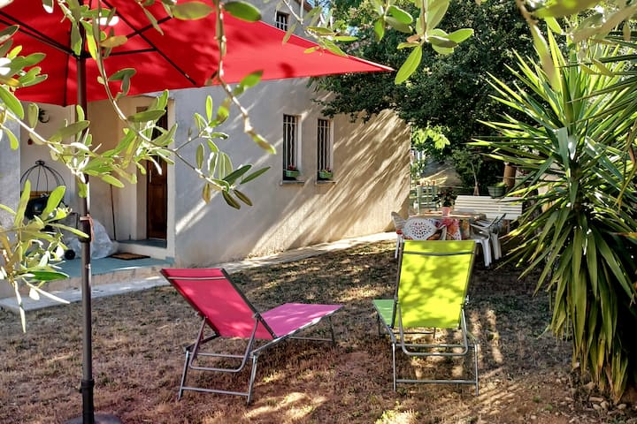 Soleil, Jardin, Proximités Plages, Et Ballades - Martigues