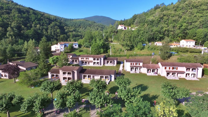 Appartement 4 Personnes à 15 Km De L'espagne - Molló