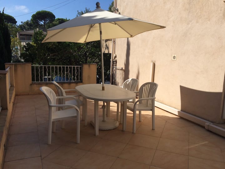 Appartement F2 Avec Piscine Classé 2 éToiles - Rayol-Canadel-sur-Mer