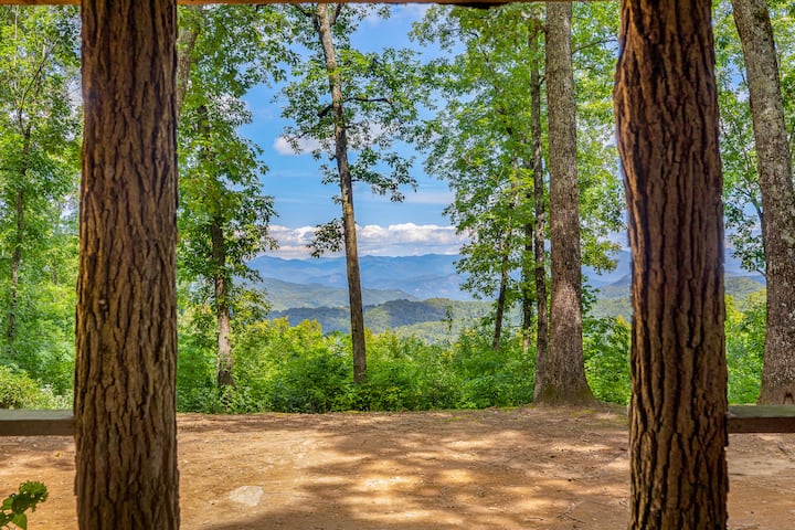 ️1937 Cabin Near Lake Glenville - 50 Acre Estate - Private Hike & Views! 10⭐️ - Cashiers