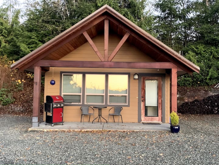 Sockeye Cottages Gatehouse- Stunning Sunsets - Port Hardy