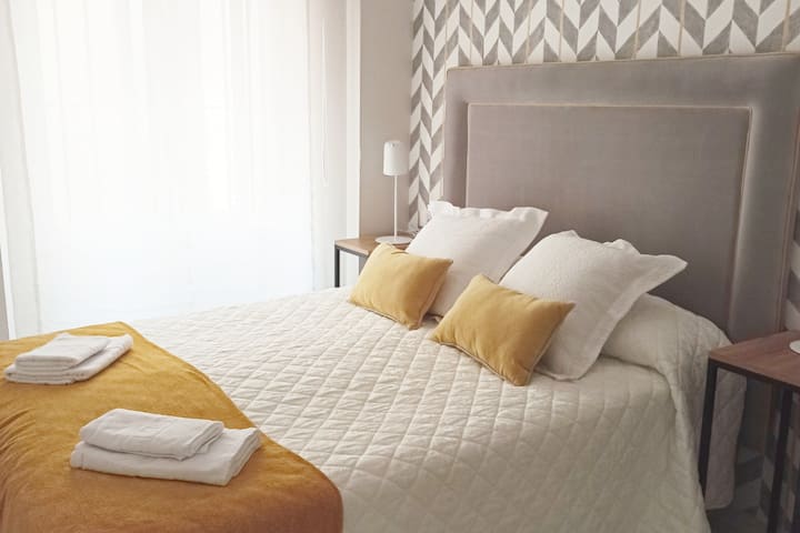 Yellow Sun Apartment - Sevilla