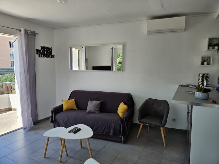 Appartement Coquet Bien Situé Proche Gare - Hyères