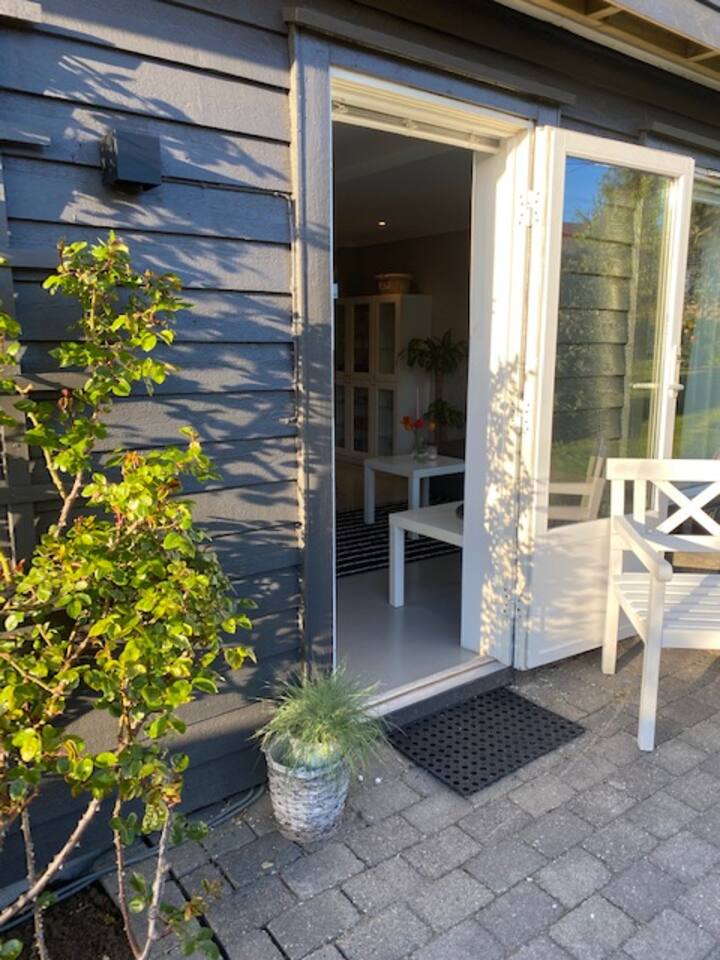 Solrik Hybel, Gratis Parkering, 4 Km Kristiansand - Kristiansand