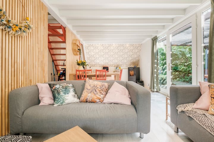 Knusse Dagen In De Bossen In Een A-frame Chalet - Lanaken