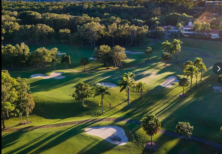 Luxe Two Bedroom In Noosa Springs Golf Resort - Noosaville