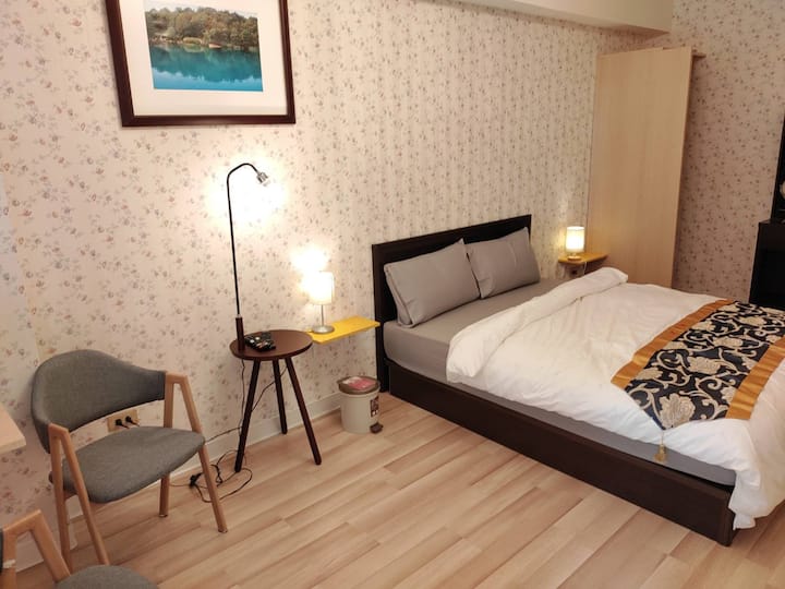 1 Bed With Bathroom 61908,不用開車遊台南景點國華街600公尺.有電梯 - 台南 南區