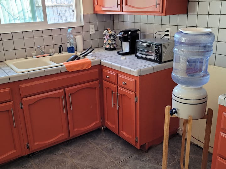 Great Deal!! Comfy Room, Rest And Relax, Full Bed - Santa Maria, CA