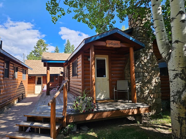 Aspen Cabin Off The End Of Grand Avenue Boardwalk - Grand Lake, CO