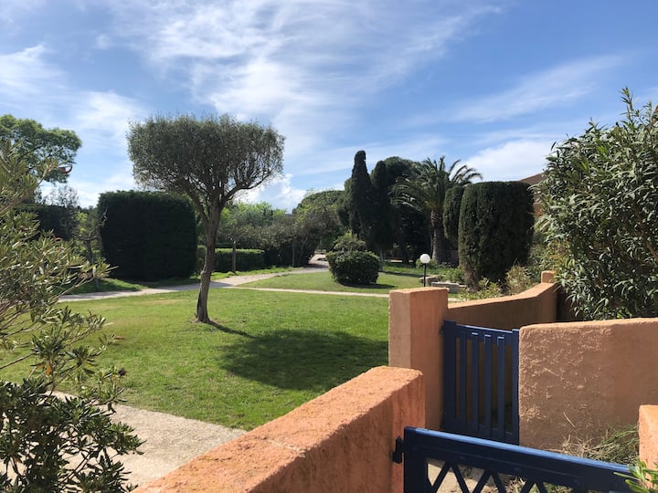 Studio Domaine Privée,bord De L’étang Avec Piscine - Fitou