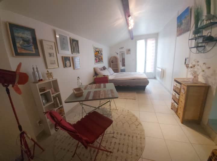 Studio à  15 Mn Du Centre Historique à Pied - Saint-Rémy-de-Provence