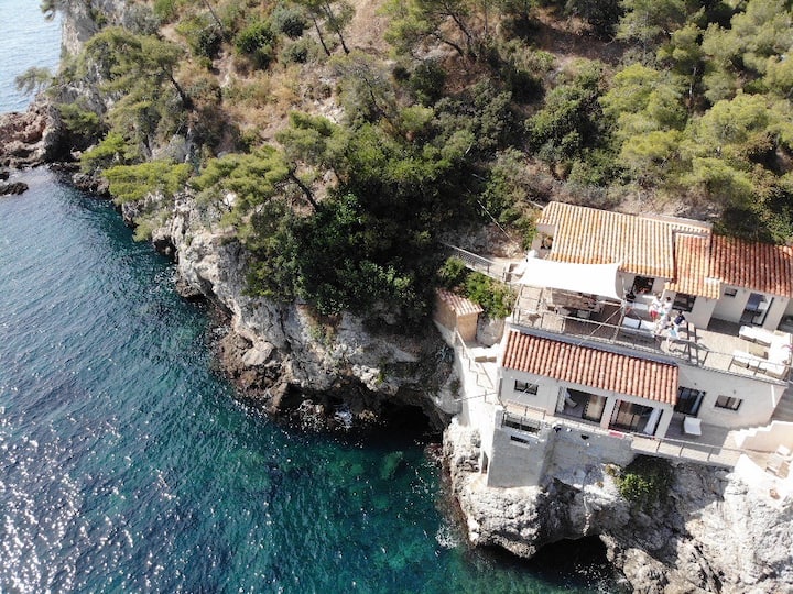 Anse Méjean, Panorama Et Vrai Pieds Dans L'eau - Var