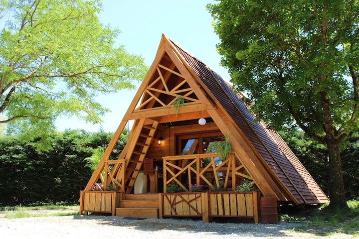 La Cabane En A - Hébergement Insolite Confortable - Drôme
