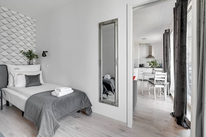 City Center | Parking | Chmielna 108 With Balcony - Gdańsk