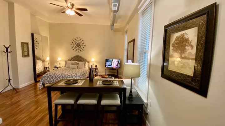 Newly Remodeled Studio - Dubuque, IA