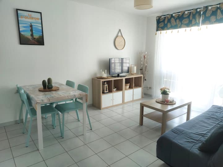 T2 Avec Balcon Et Parking Privé à 10' De La Plage - Royan