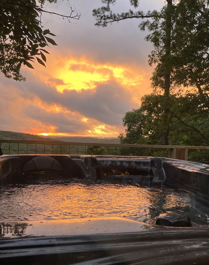 Cabin W/ Hot Tub, Amazing Views Wifi 50" Smart Tv - Arkansas