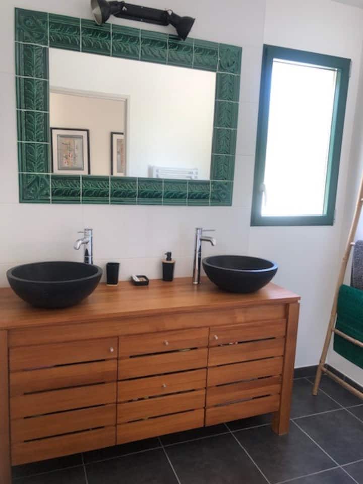 Charmante Maison De Campagne Avec Piscine - Creuse
