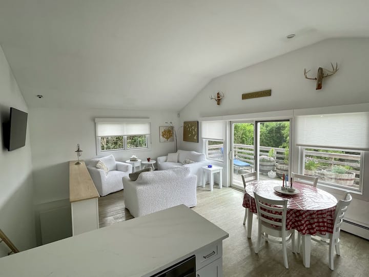 Ditch Plains Beach House - Montauk, NY