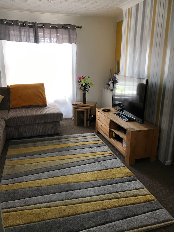 3 Bedroom Terraced Railway Cottage - Dorchester, MA