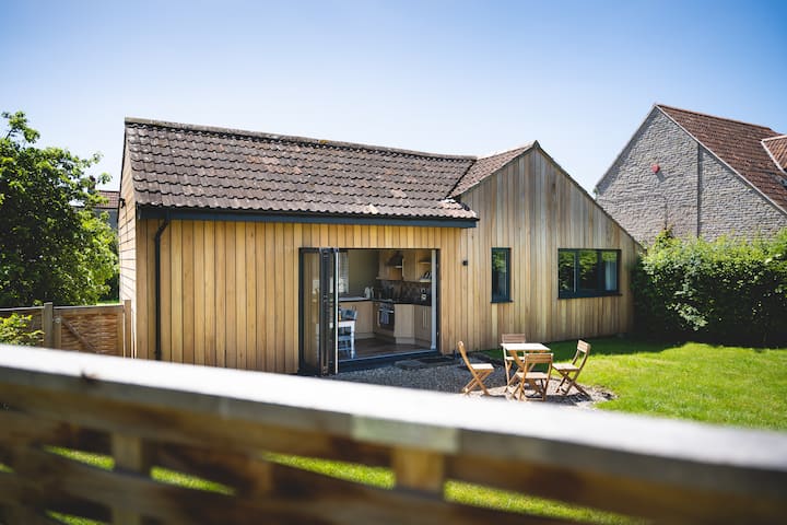 Dog Friendly 2 Bedroom Cottage In Barton St David - Glastonbury