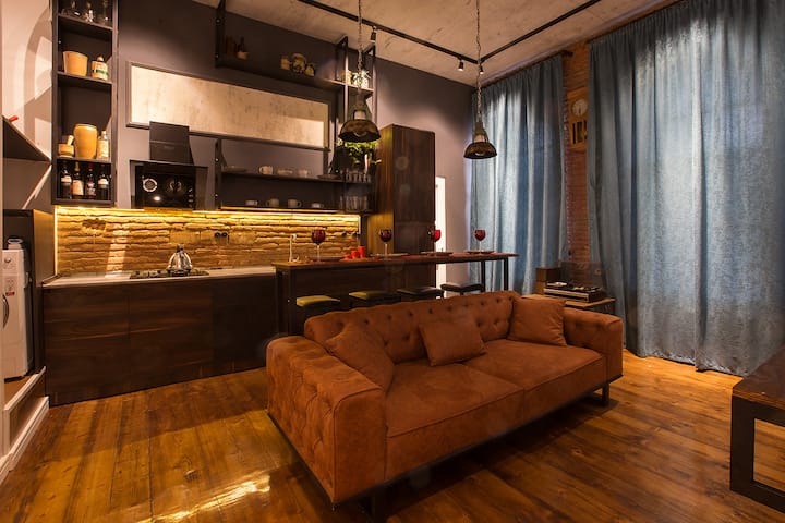 The House Of The Best History - Tiflis