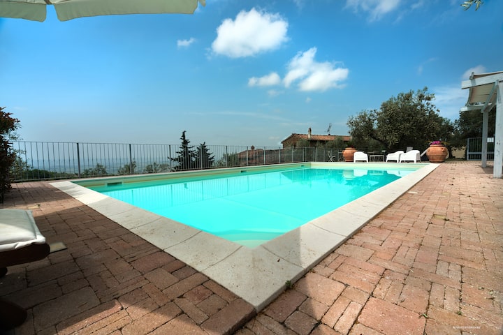 Tuscan House With Terrace,pool And Barbecue,vinci - 토스카나