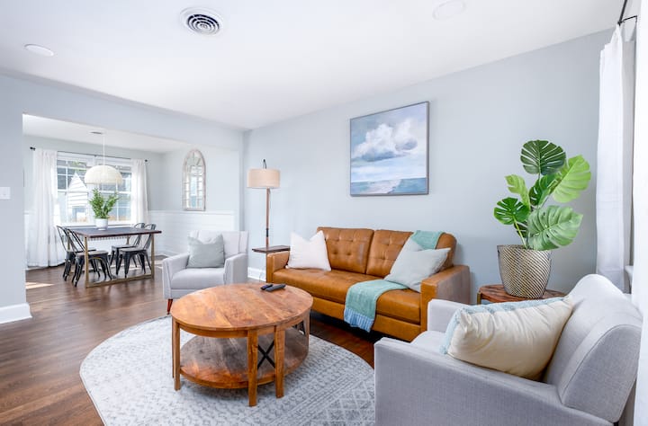 Granby Cottages ~ A ~ Renovated Monthly Rental - Norfolk, VA