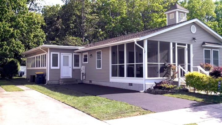 Cozy Rehoboth Retreat.walk To Beach/boardwalk - Rehoboth Beach, DE