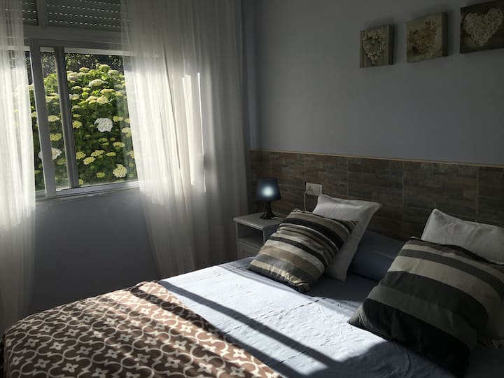 Casa En El Campo Cerca Del Mar Y De La Playa - Ortigueira