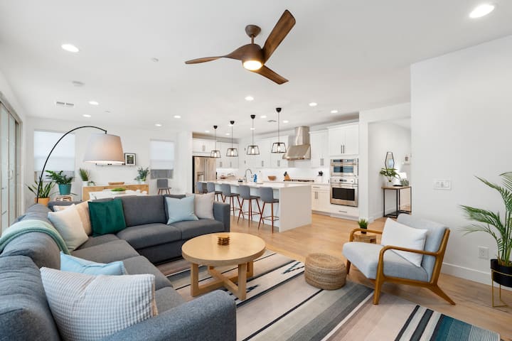 Modern Gilbert Home W/ King Bed & Community Pool - ギルバート, AZ