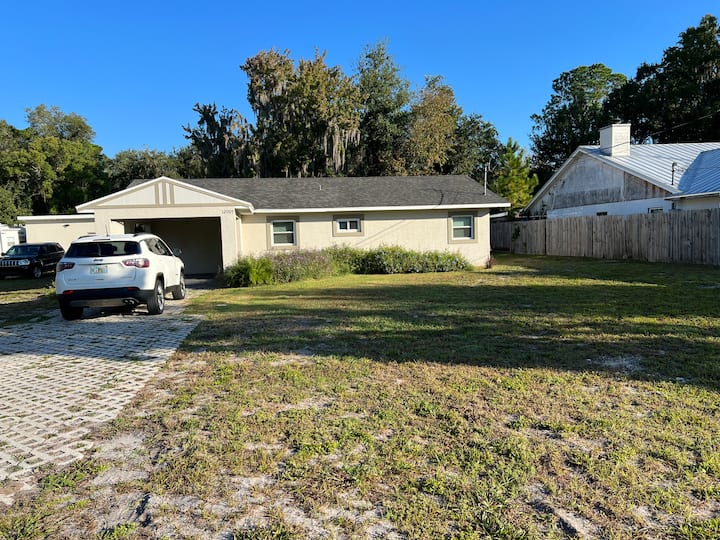 Lake Eustis Vacation Home - Lake Harris, FL