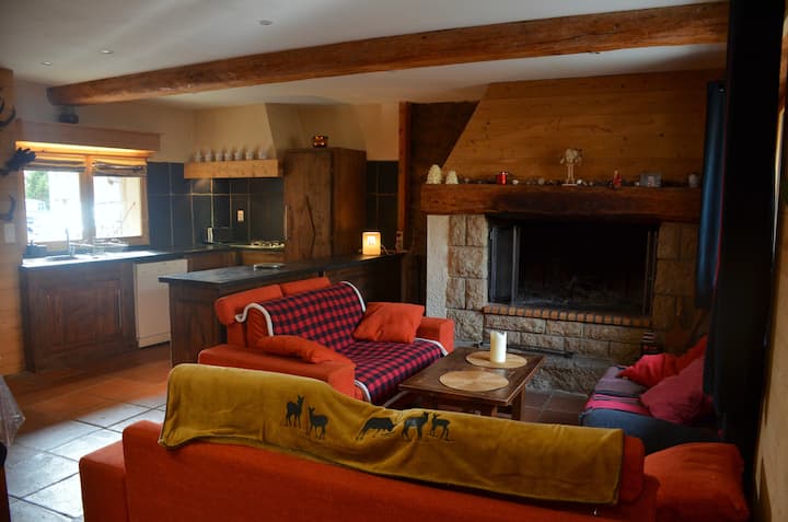 Maison De Village Aux Angles - Formiguères