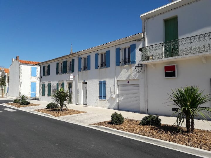 Bel Appartement Mis  à Neuf Au Chateau D'oléron - Saint-Trojan-les-Bains