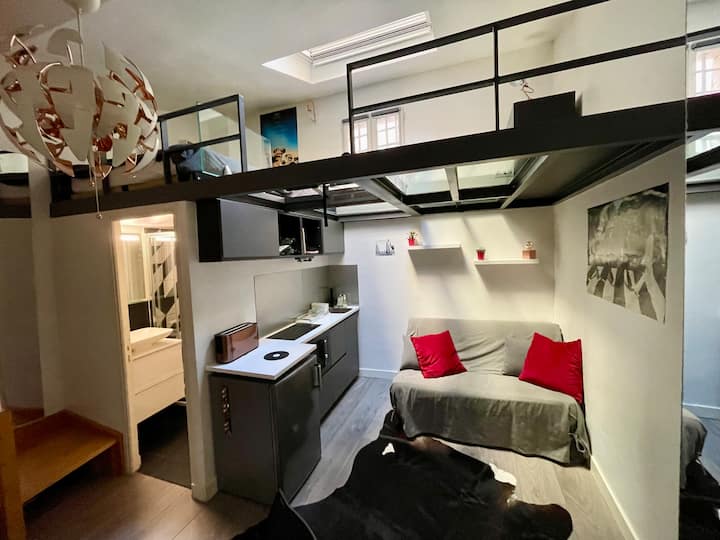 Studio Paris Centre Calme Et Cosy. - Paris