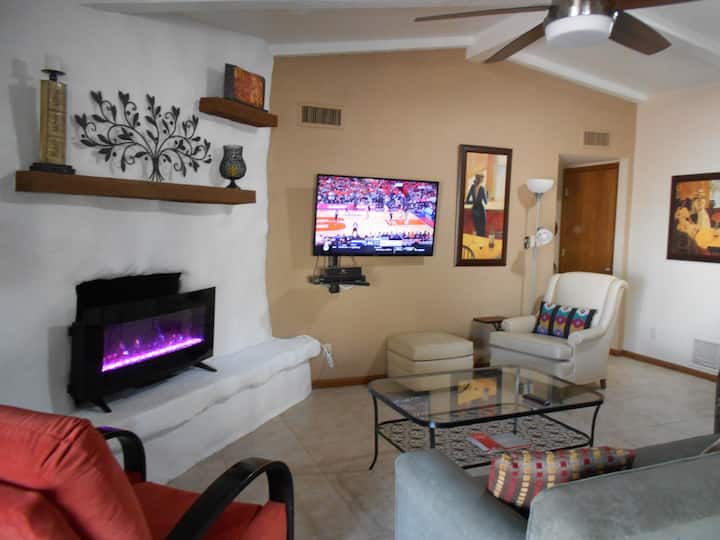 Spacious 3/2 Patio Home No Stairs King & Queen Bed - Fountain Hills, AZ