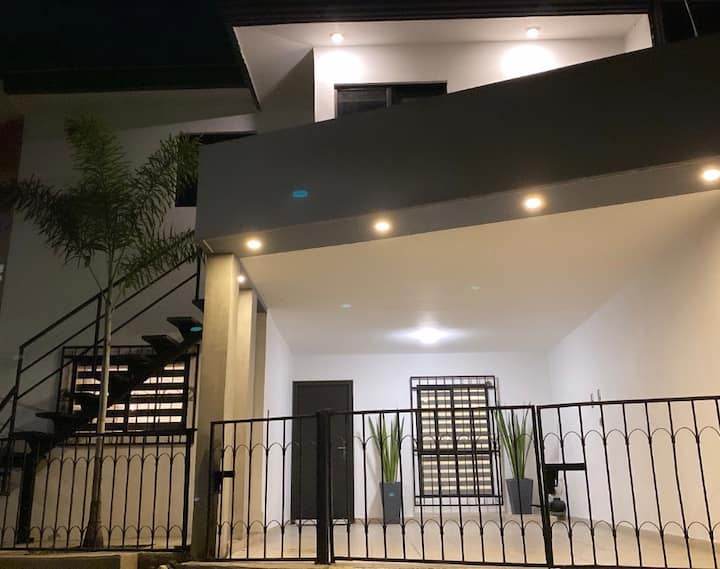 Alojamiento En Tlaquepaque Centro - Tlaquepaque