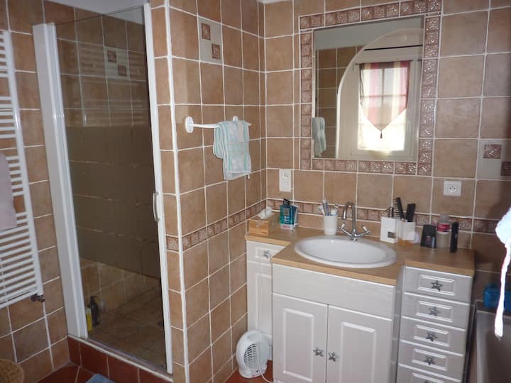 1er éTage Avec Entrée Indépendante D'une Maison - Frontignan