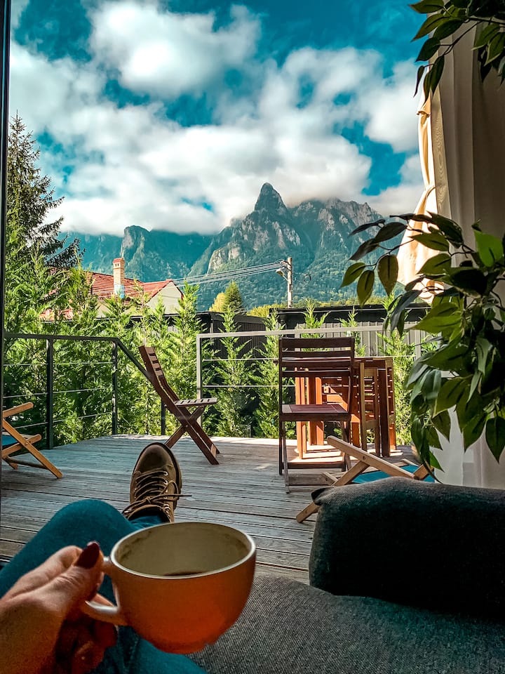 A Breathtaking Hideaway With Mountain Views - Bușteni