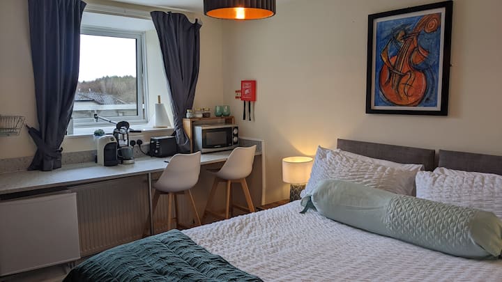 2 Dartmoor King Size Bed - Dartmoor Forest