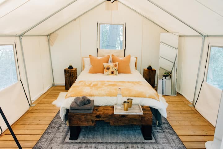 Luxury Glamping On Elora Sunflower Farm -Sunflower - Fergus