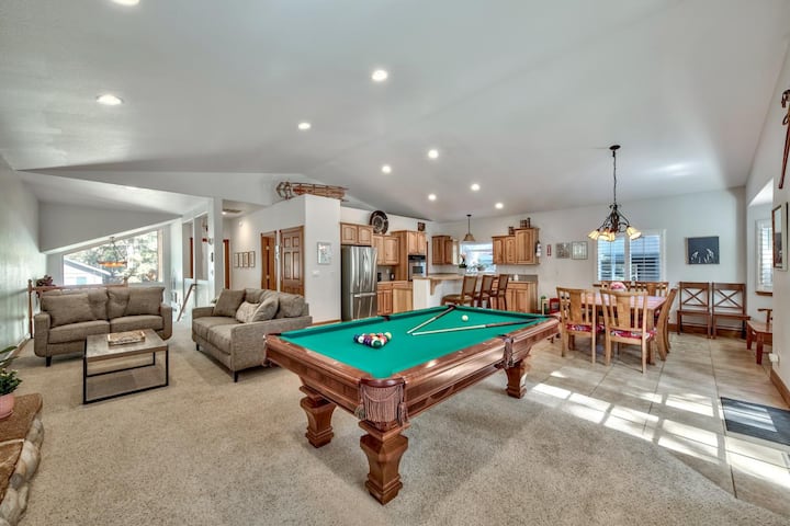 Spacious, Family-friendly Tahoe Home - South Lake Tahoe, CA
