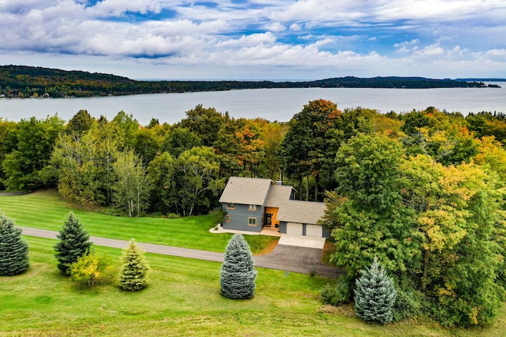 Falcon's Nest At Lake Leelanau - Leland, MI