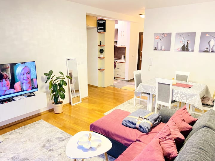 Kosovo Vacation Rentals with a Pool | Airbnb