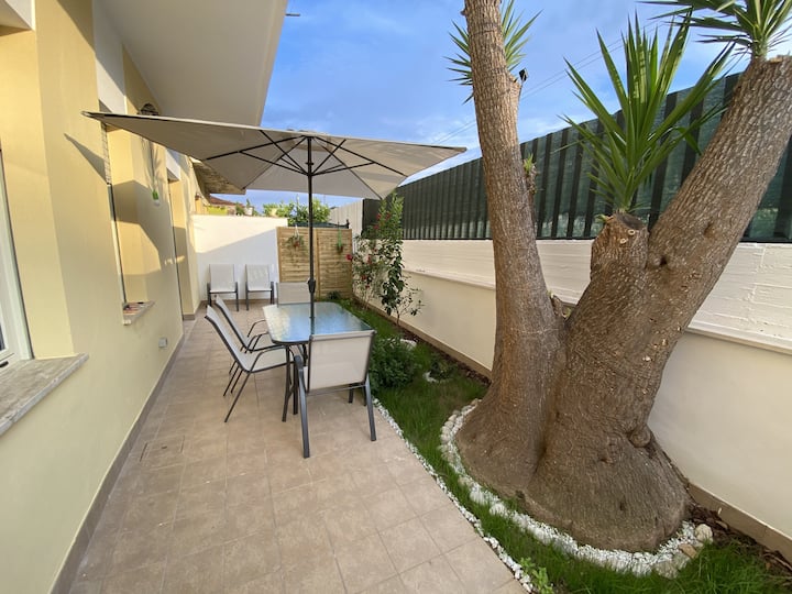 Carezza Marina Casa Con Giardino Sul Lungomare - Silvi