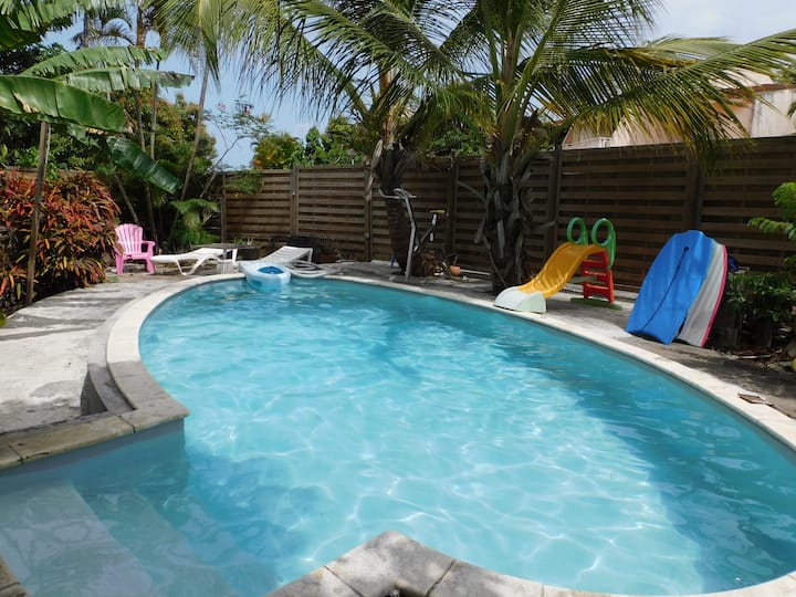 Villa Pomme Cannelle Avec Piscine Et Plage Privée - Martinique