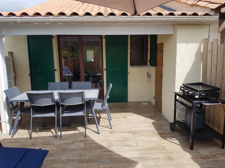 Maisonnette De Vacances La Palmyre Proche Plage - Les Mathes