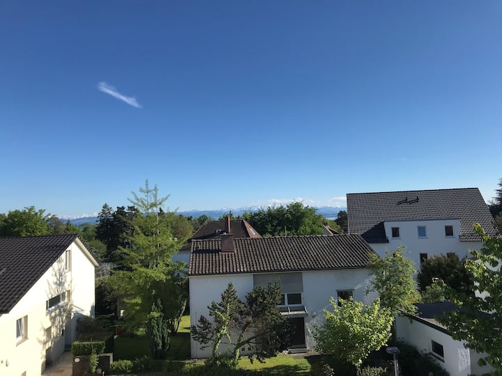 Helle Dachgeschosswohnung In Seenähe - Friedrichshafen