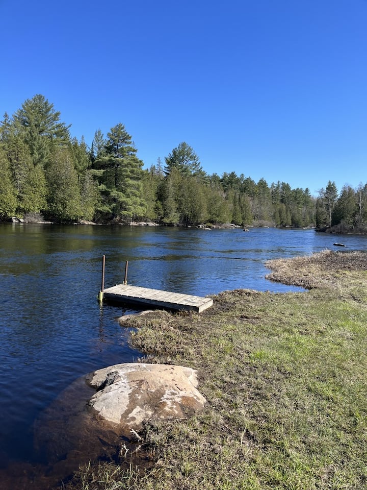 Whitney Cabin - Parc provincial Algonquin